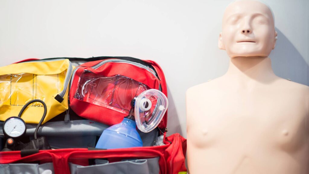 Debunking Common Myths and Misconceptions About CPR Debunking Common Myths and Misconceptions About CPR